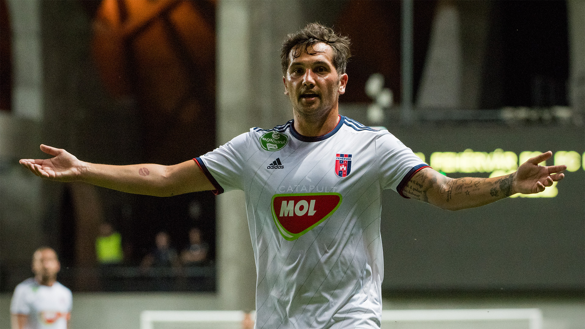 Vidi: A távozás szélén a vb-t megjárt válogatott középpályás – sajtóhír ...