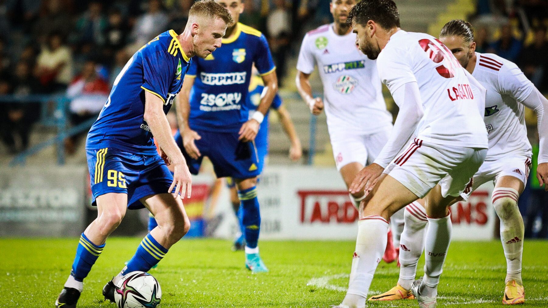 NB II: Jól ismert játékos érkezett az NB I-ből a nagy terveket ...