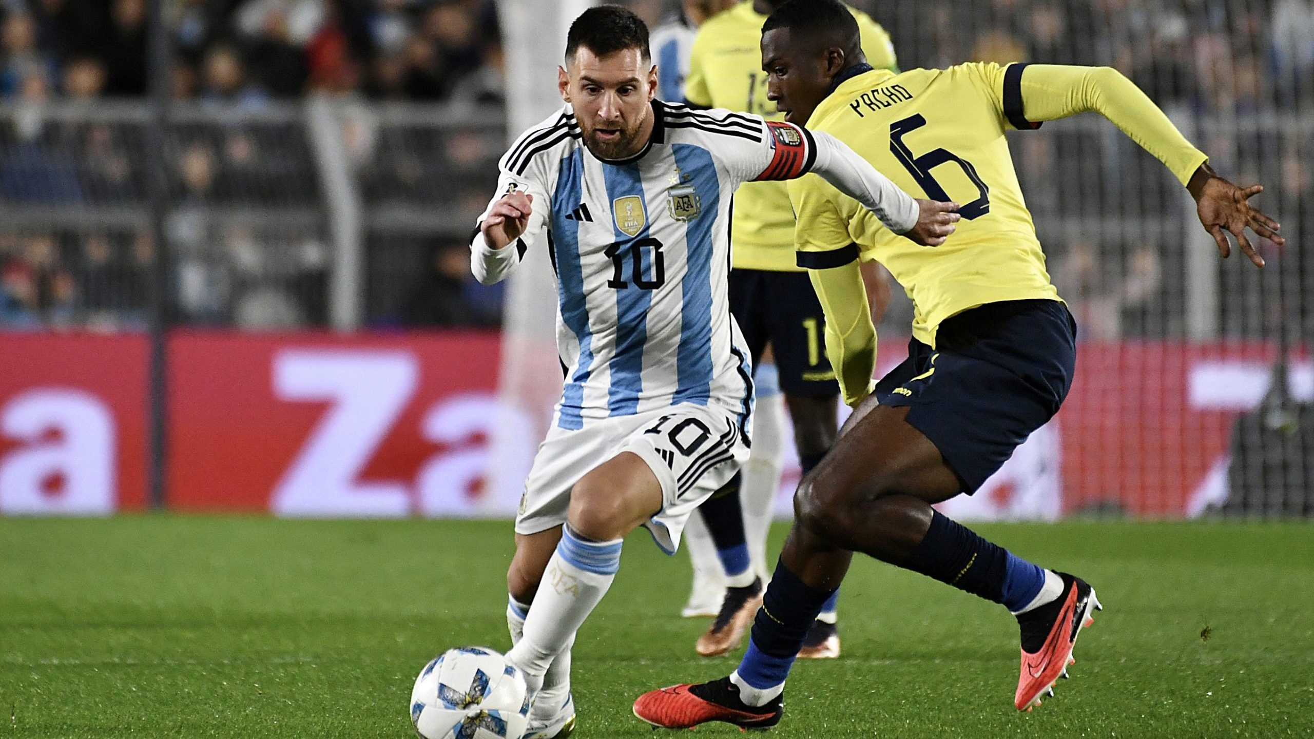Neki ez ziccer volt: Messi remek szabadrúgásgólja döntött a vb ...