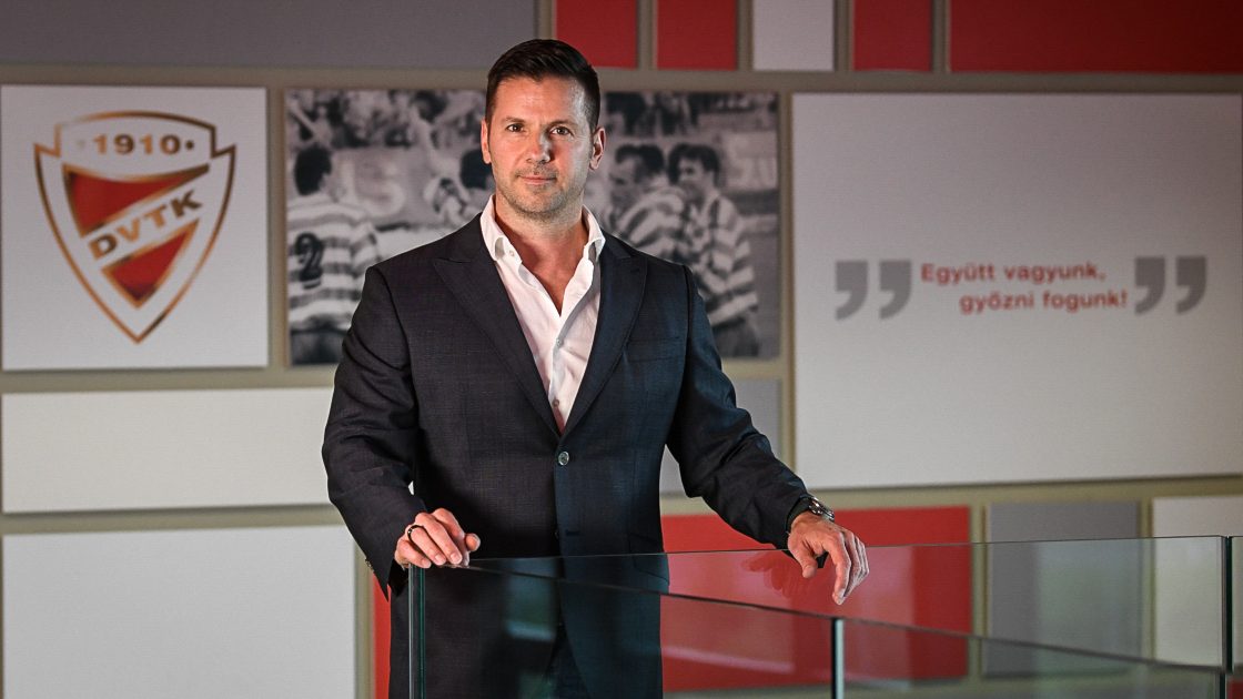 A DVTK tulajdonosa: "A rajt előtt azt mondom, a 4.-6. hellyel már ...